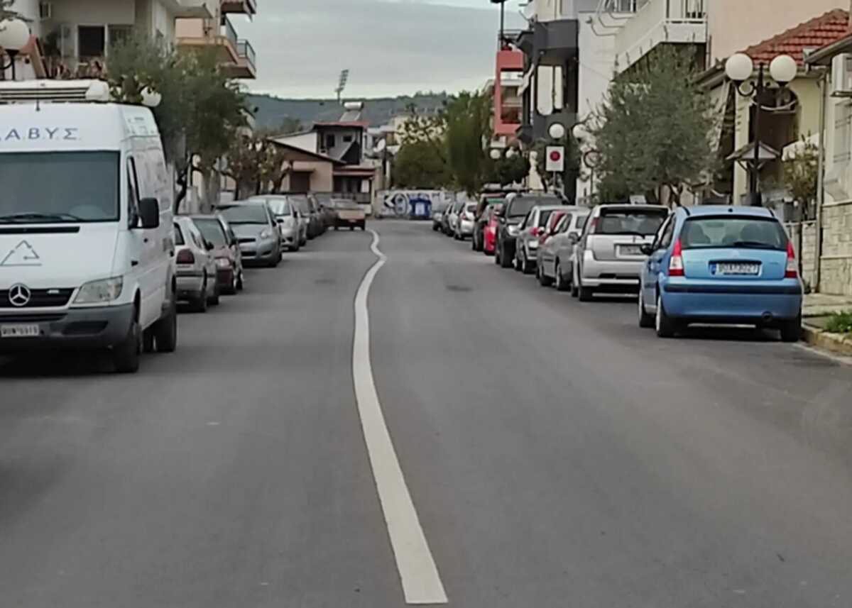 Kouzounews.GR | Βόλος: Viral γίνεται η «μεθυσμένη» διαγράμμιση σε δρόμο ...