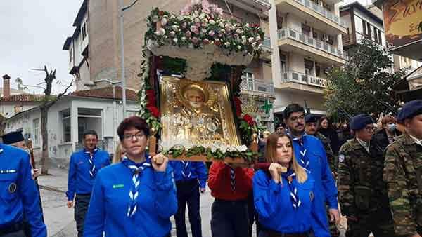 Kouzounews.GR | Με μεγαλοπρεπεια και τεράστια προσέλευση κόσμου τίμησε ...
